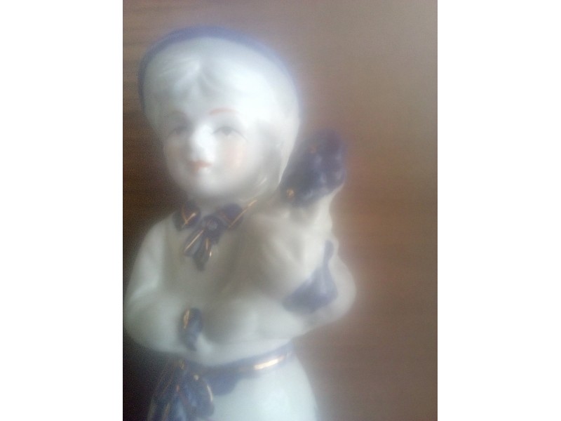 Devojka od porcelana 20 cm