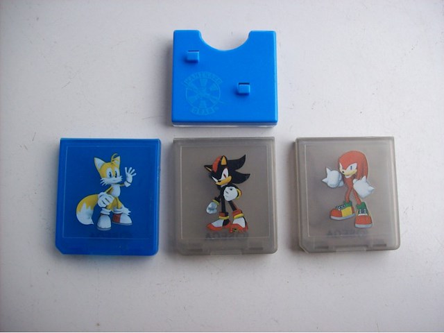 4 kutijice za DS Nintendo igrice - SEGA + KAMIKAZE GEAR