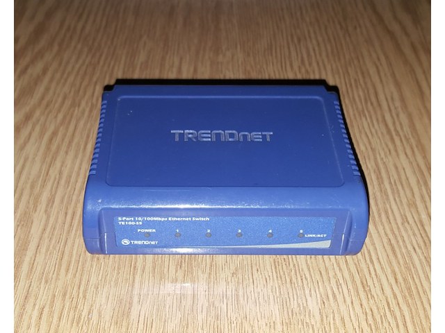 Switch `TRENDnet` TE-100-S5