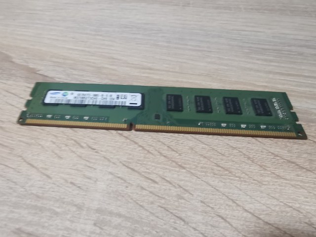 Samsung DDR3 RAM Memorija 4GB PC3-10600U M378B5273CH0-C