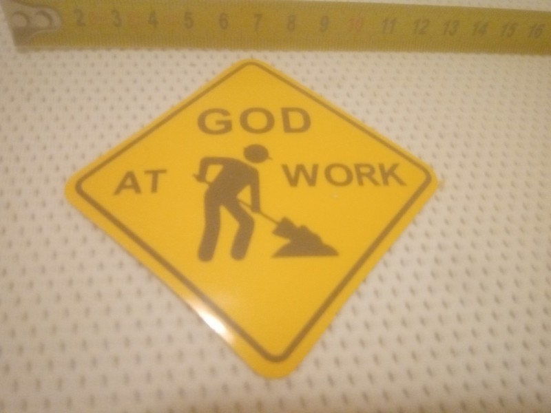 VODOOTPORNA NALEPNICA-`GOD AT WORK`-6,8x6,8m