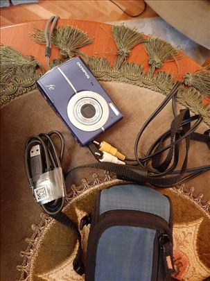 Olymus FE 45 fotoaparat sa torbicom