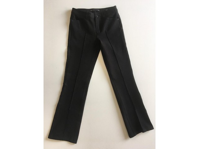 crne zvonaste pantalone 38 ROSNER