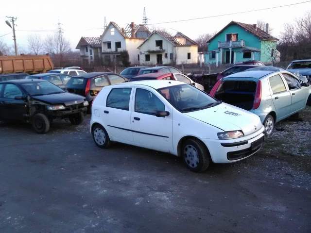 Fiat polovni delovi