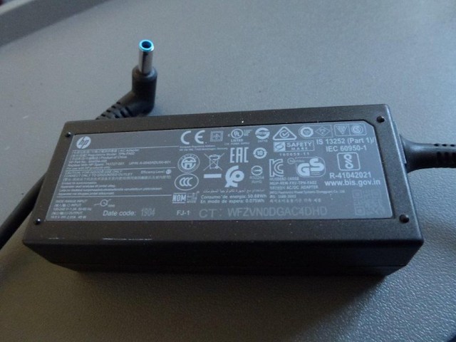 HP  TPN-FA02 - punjač za laptop 19.5V 2.31A 45W