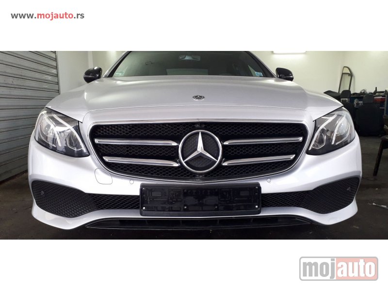 Mercedes E klasa 220 D 2016 w213 delovi