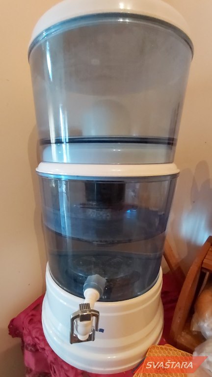 Aparat za filtriranje vode