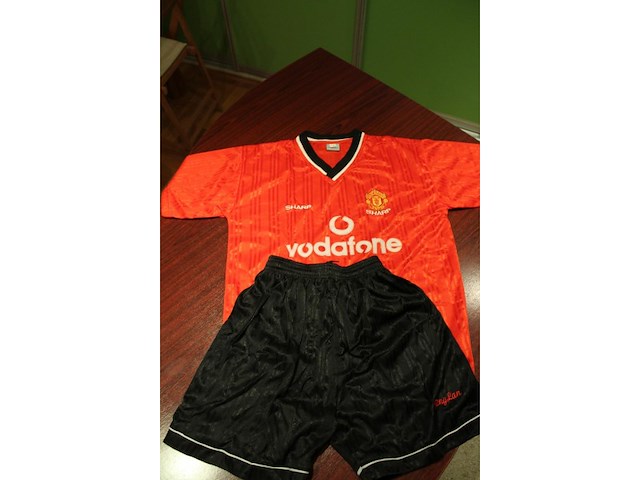 DRES-MANCHESTER UNITED