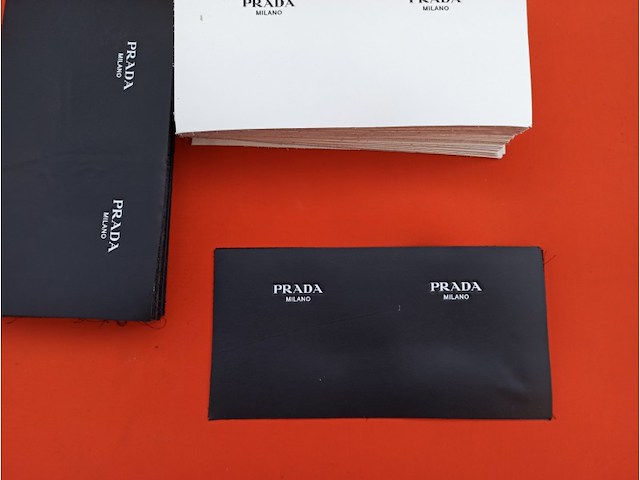 PRADA logo original prirodna koža prišivak br.2