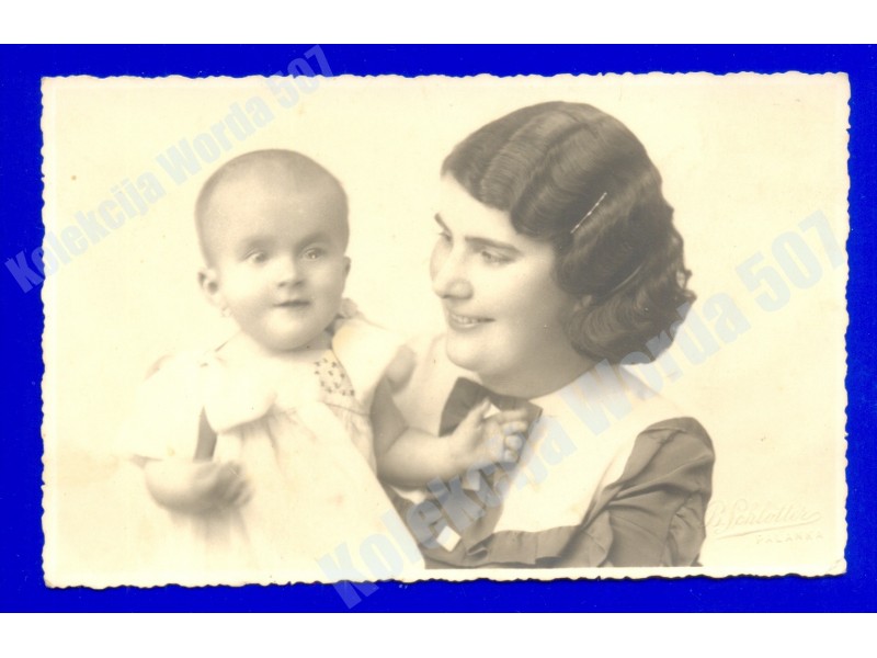 Žena Sa Detetom-Foto Atelje- B.Schlotter Bačka Palanka