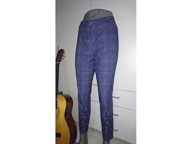 VINTAGE NOVE LETNJE PANTALONE