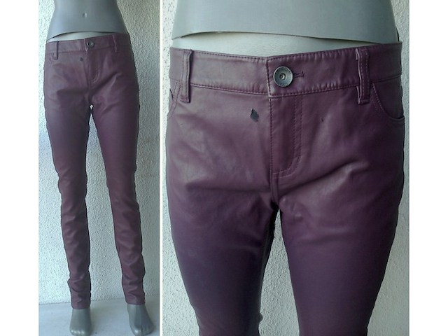 pantalone ljubičaste broj 40 EDC