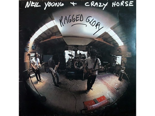 LP: NEIL YOUNG + CRAZY HORSE - RAGGED GLORY