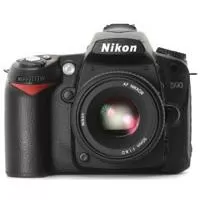 Nikon SLR fotoaparat D90 + objektivi 18-105VR i 70-300VR