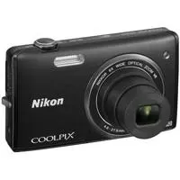 Nikon Digitalni Fotoaparat CoolPix S5200 crna