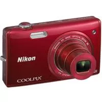 Nikon Digitalni Fotoaparat CoolPix S5200 crvena