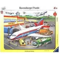 Ravensburger puzzle 40 delova - Na aerodromu 06700