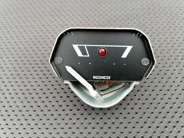 Pokazivač goriva instrument table za VW Golf 1
