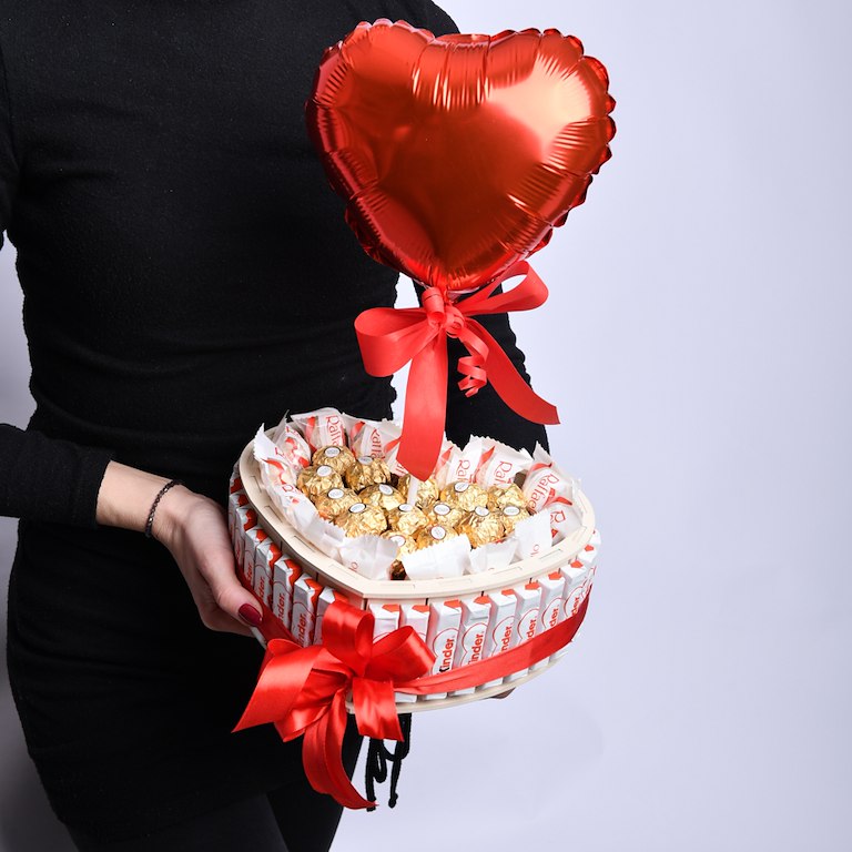 Prodavnica poklona - Poklon za devojku sa čokoladicama