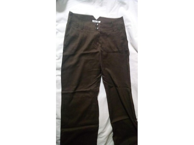 PANTALONE-NOVE