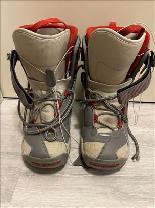Cipele za snowboard Salomon vel.39 2/3, uvoz CH