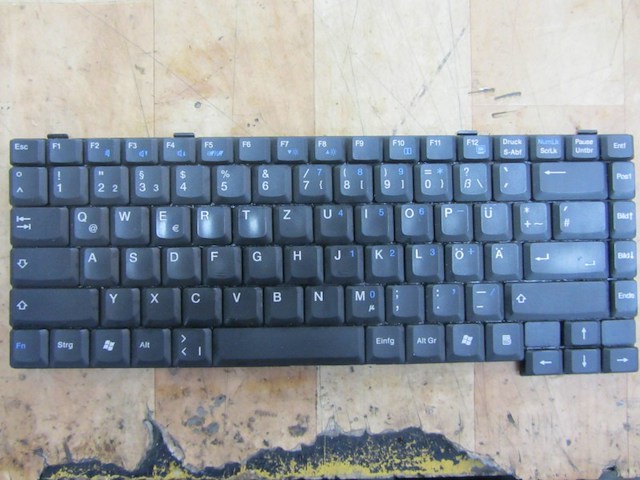 Tastatura NSK-E084G