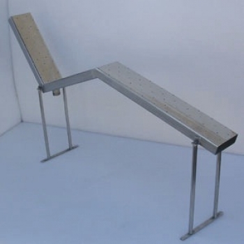 AKVAPARK- tobogani i oprema za akvapark >> Kreveti za masažu, jednokrevetni 150mm, za betonski