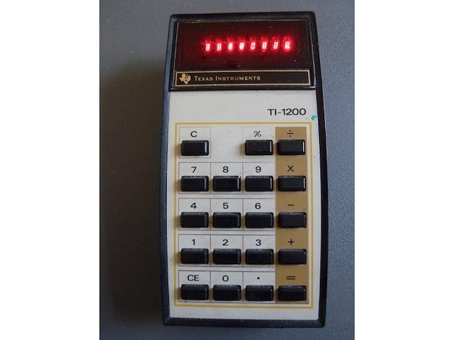 Texas Instruments TI-1200 stari kalkulator iz 1975.g.