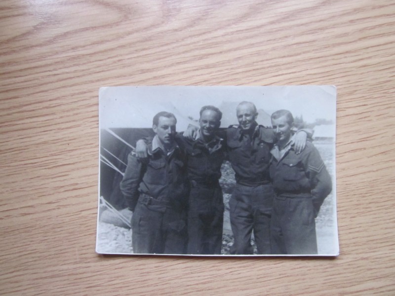 Piloti Srpski Britanska Aviacija R A F Potpisi 1945