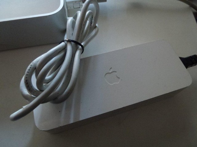 Apple A1188 - strujni adapter za Mac Mini 110w 18.5V 6A
