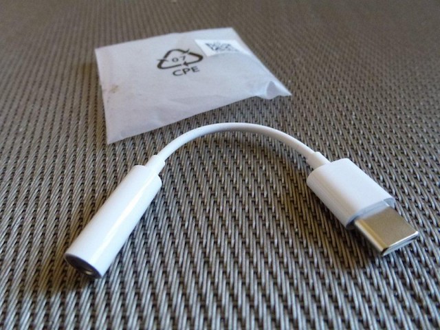 HUAWEI Earphone / Headset Type-C to 3.5mm Adapter