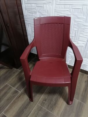 Baštenske stolice od izuzetno jake plastike novo