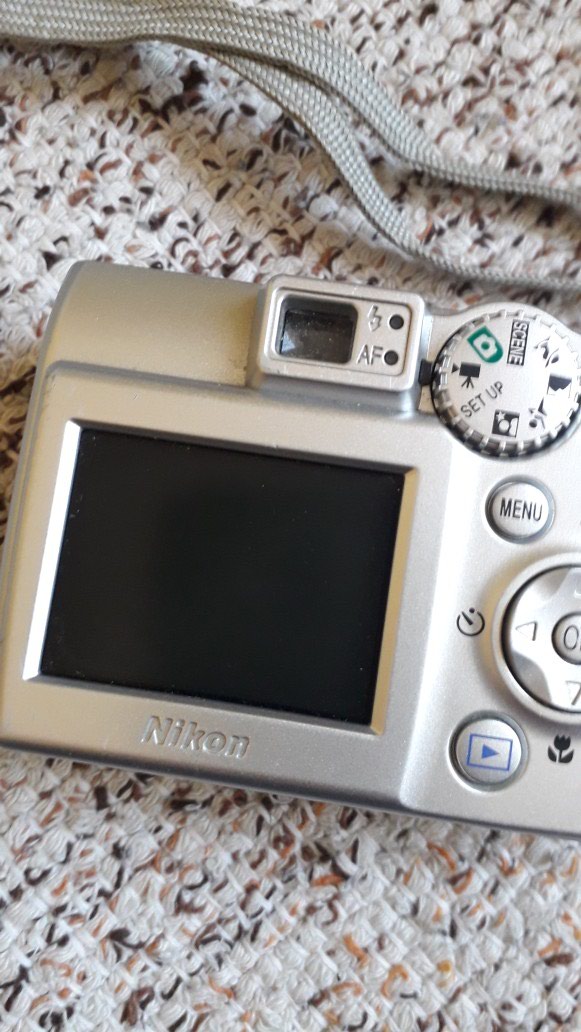 Nikon digitalni E4600 ocuvan ekstra 4.0megapixels3xzoom kao nov