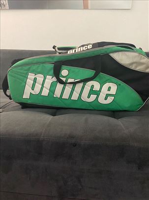Prodajem prince tenisku torbu