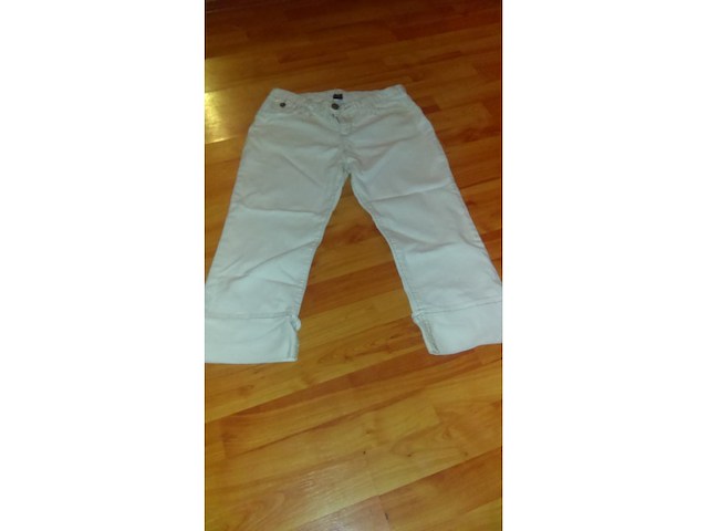 Farmerice-pantalone 3/4 bele