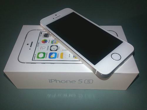 Apple iPhone 5S 64GB, Samsung Galaxy S4, NOTE 3, IPAD 4 Add BB Chat :{298E1261}