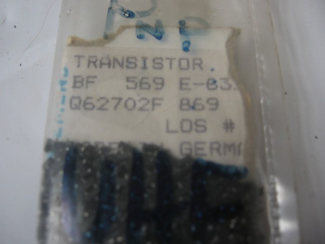 TRANZISTOR BF569 SMD  50 KOMADA