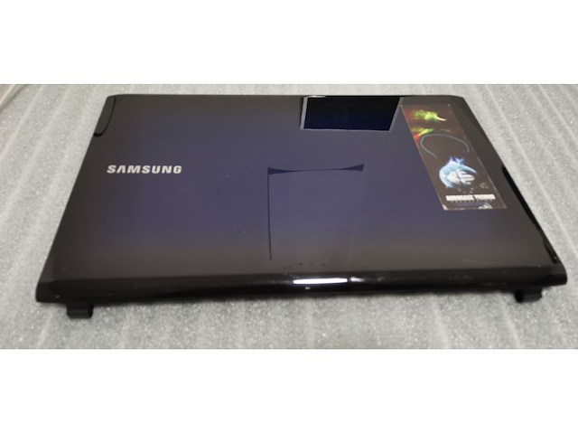 Kuciste ekrana za Samsung R580
