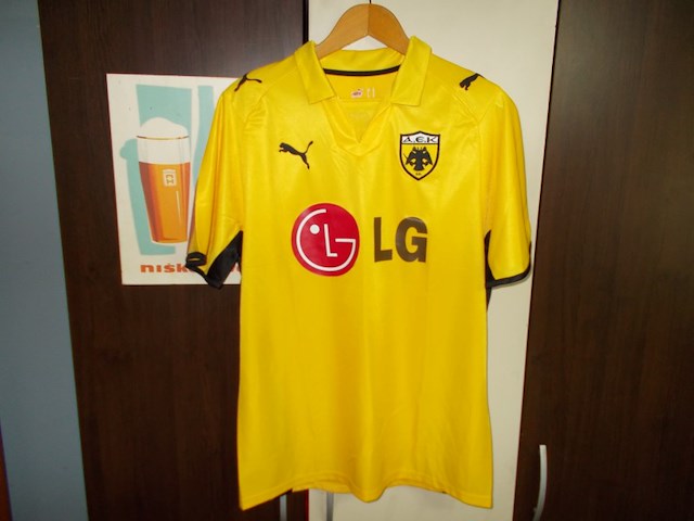 AEK FC - Puma dres iz sezone 2008/09 - M velicina