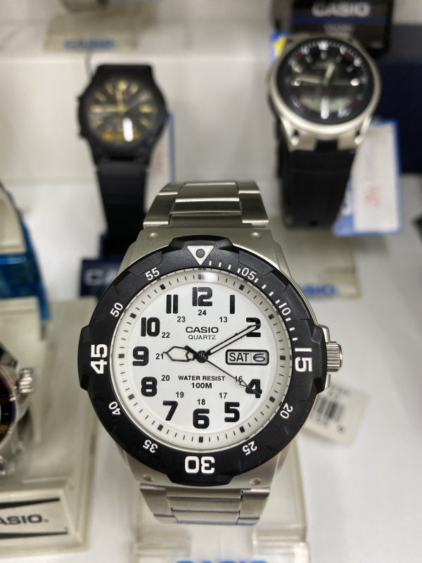 Casio-MWR-200HD-7B