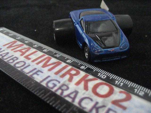 HOT WHEELS 2005 CORVETE  (T61-135NI)