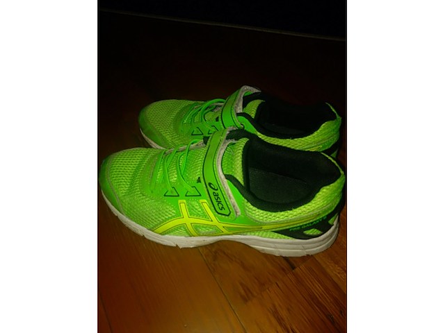 Patike Asics br 34.5