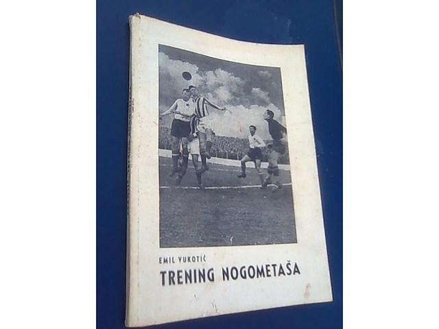 Trening nogometasa - Emil Vukotic