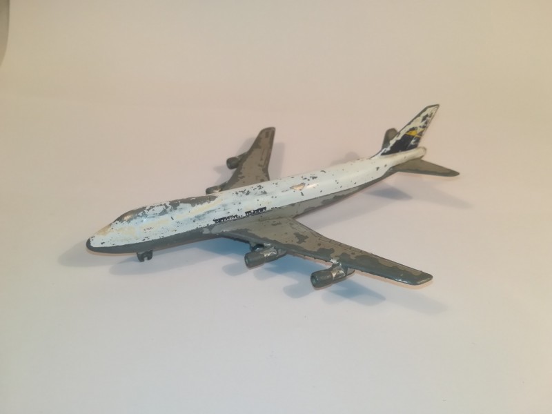 ** SCHUCO 335 793, Boeing 747 **