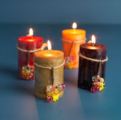 Mirišljave sveće nove 4 komada u pakovanju akcija