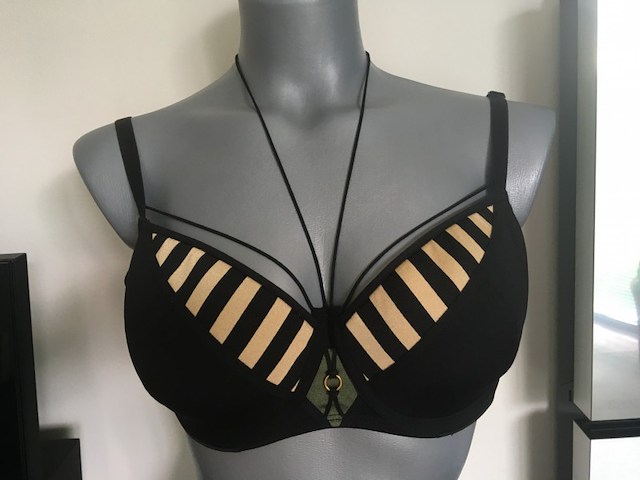 Marlies Dekkers undressed 85C