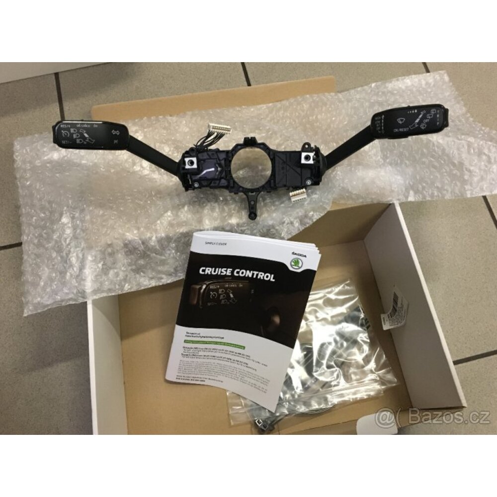 3V0054690A Ablender sa tempomatom Octavia 3