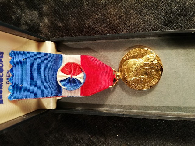 Medalja Fra...