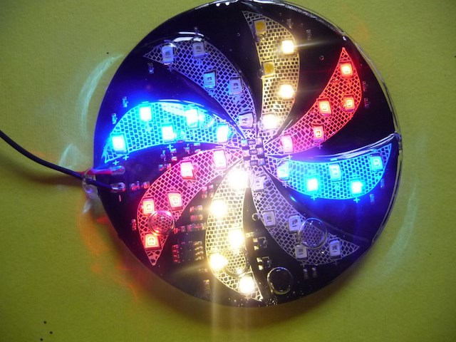 Dekorativna LED rasveta za auto sa 10 razlicitih mod