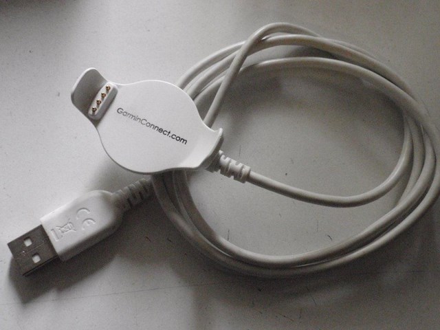 GARMIN Forerunner 620 - USB kabl